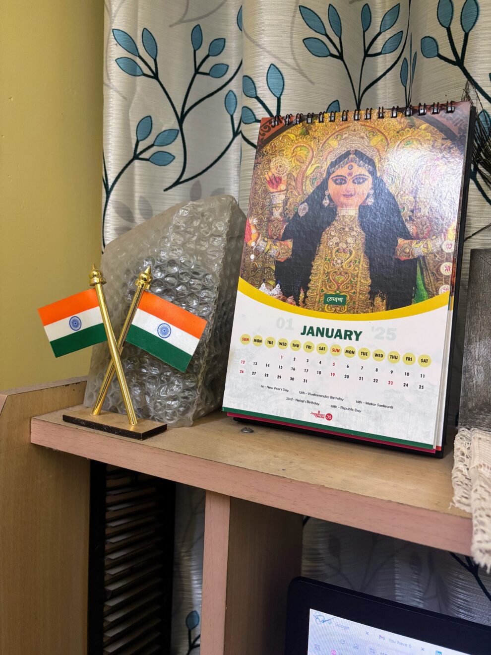 Table Calendar 2025 - JO Store
